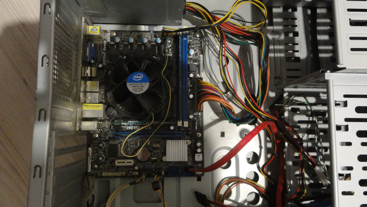 Intel Core i5-2300/4GB/SSD 120Gb