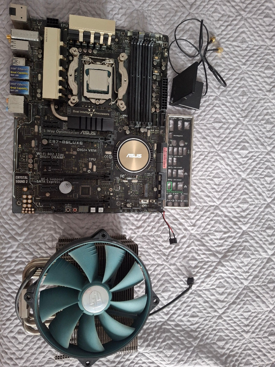 Complect CPU și Mother Board + Cooler Cadou