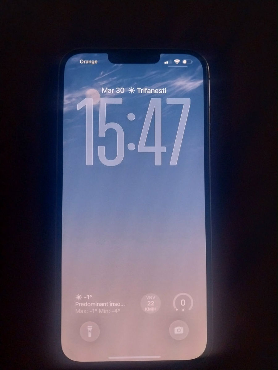 Îl vînd că vreau alt model merge foarte bine