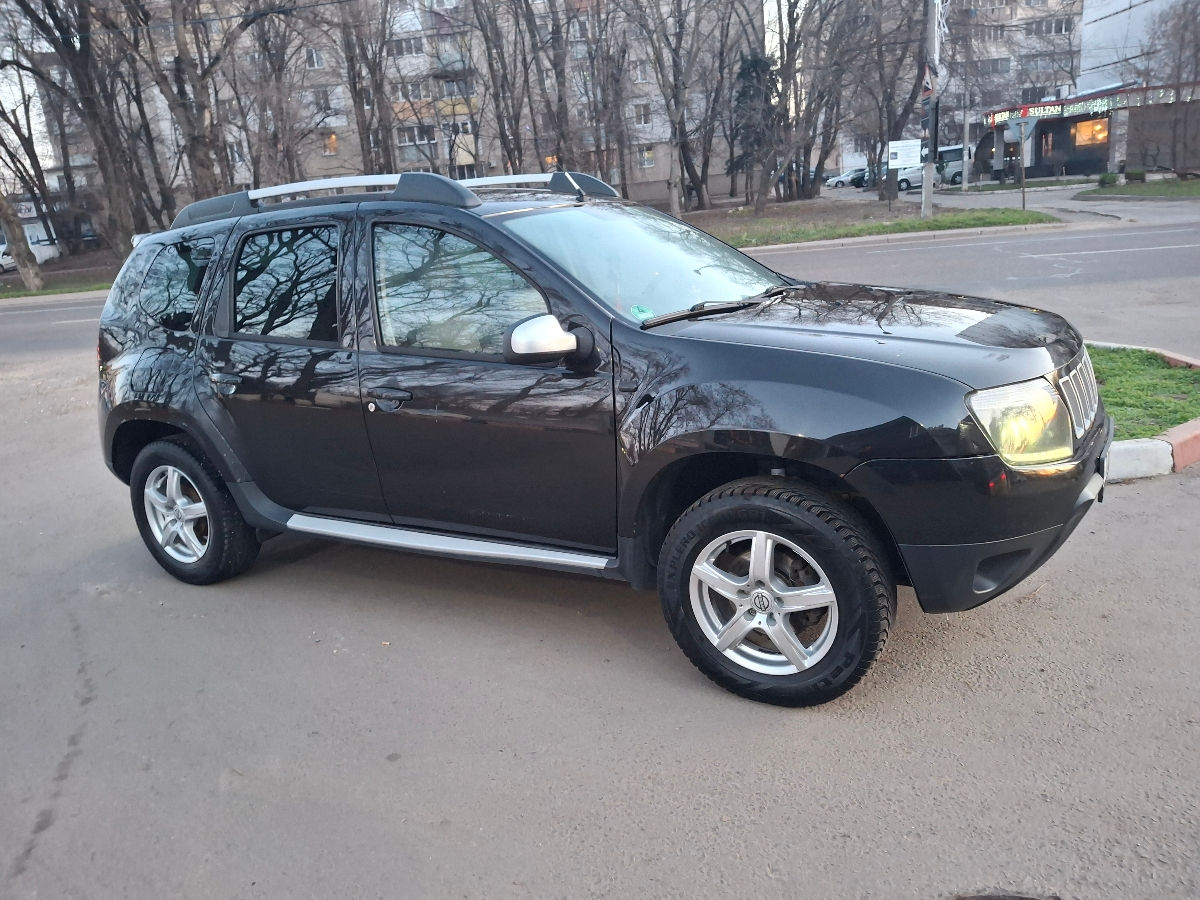 Dacia Duster 2013 г. с пробегом 220000 км, Дизель, 7800