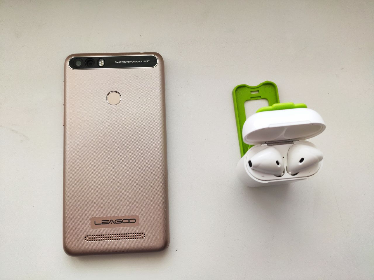 Leagoo Power, 2/16, 4000 mAh bateria, + căști fără fir cadou
