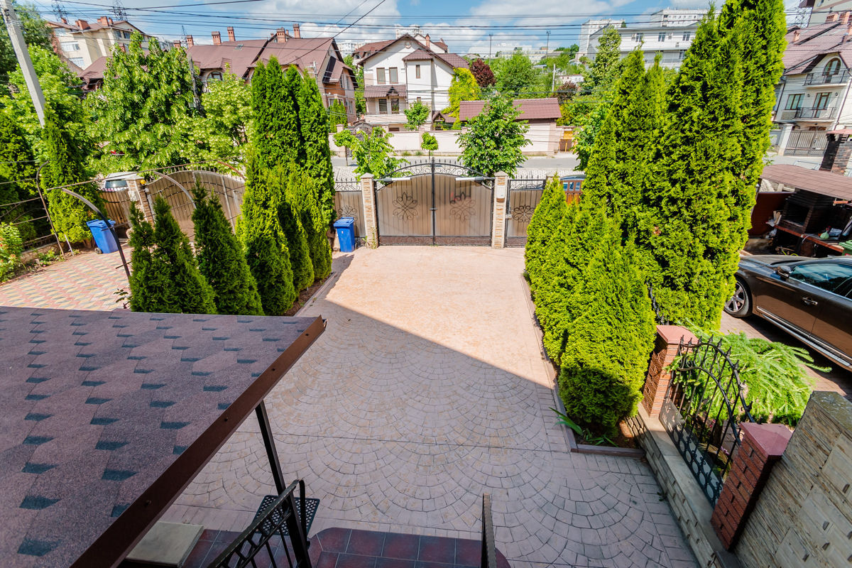 Townhouse Durlești 210 mp