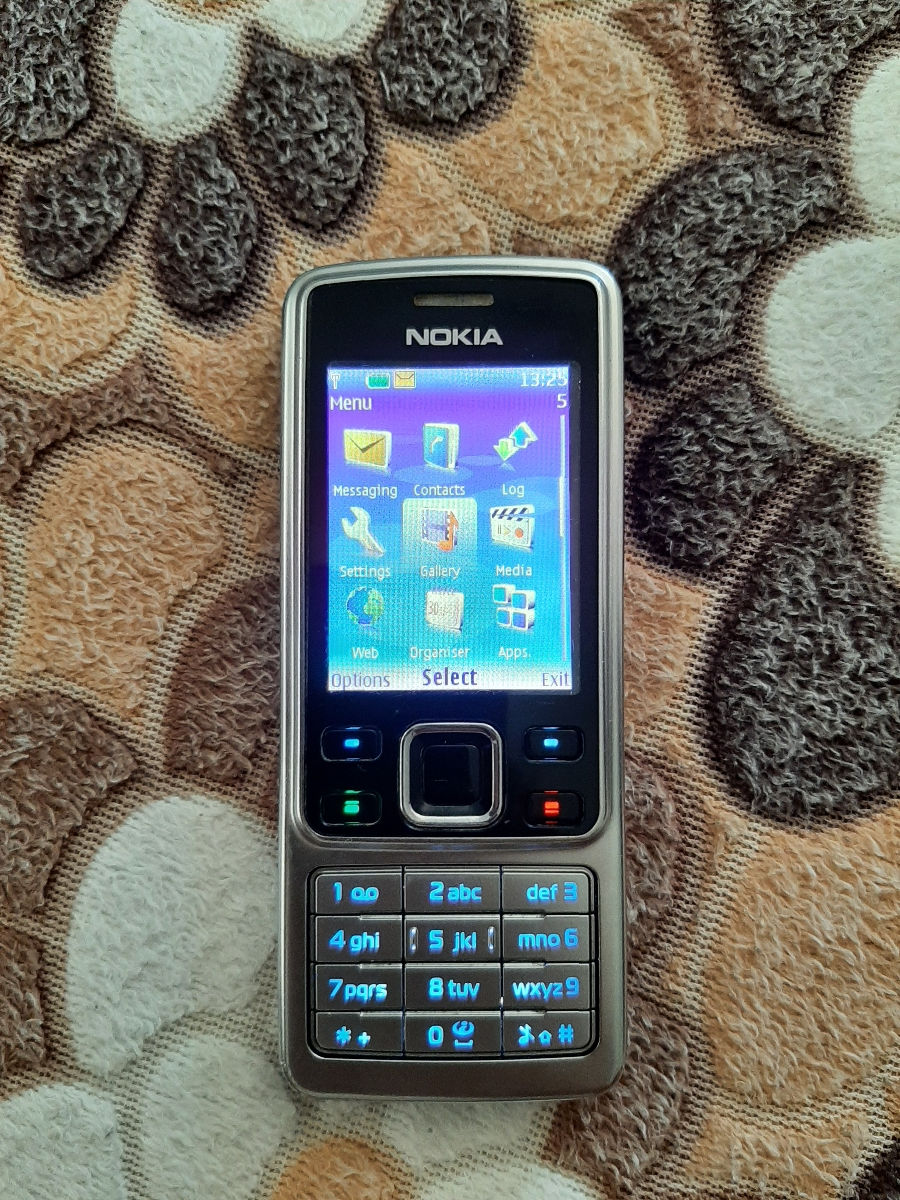 Продам Nokia 6300