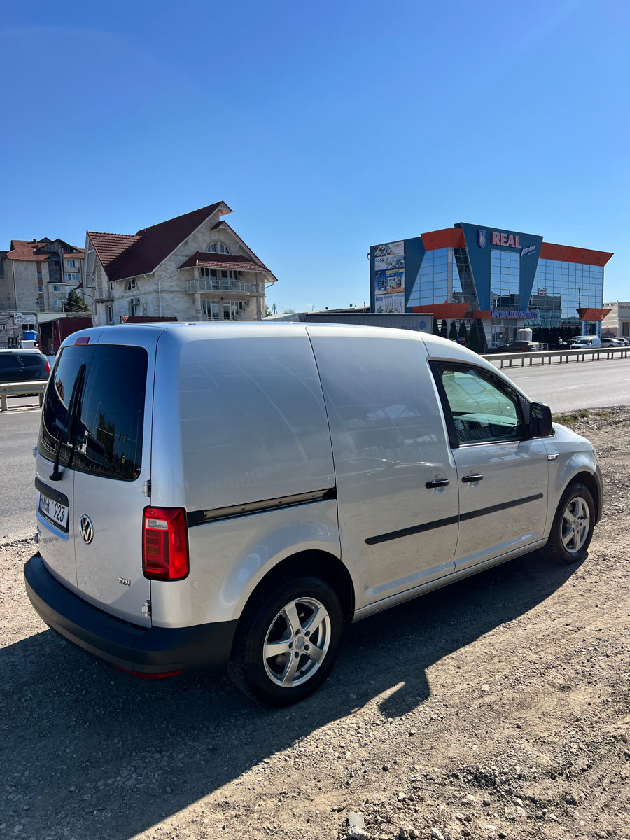 Volkswagen Caddy an. 2016 cu rulaj 240000 km, Diesel, 7000