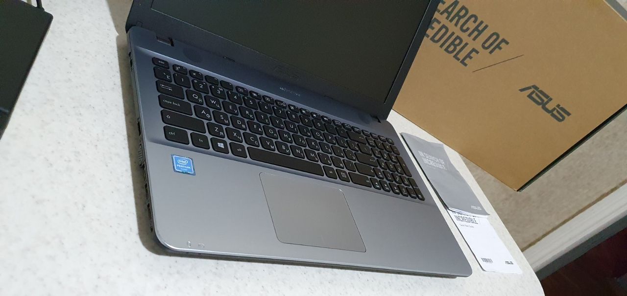 Asus x541na.4x ядерный.4gb.1000gb.Как новый.Garantie 6 luni.