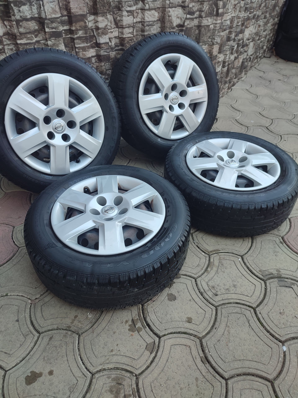 Set.5/114.3..r16..Gooudyear..