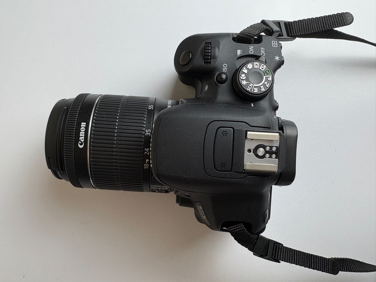 Canon EOS 700d kit