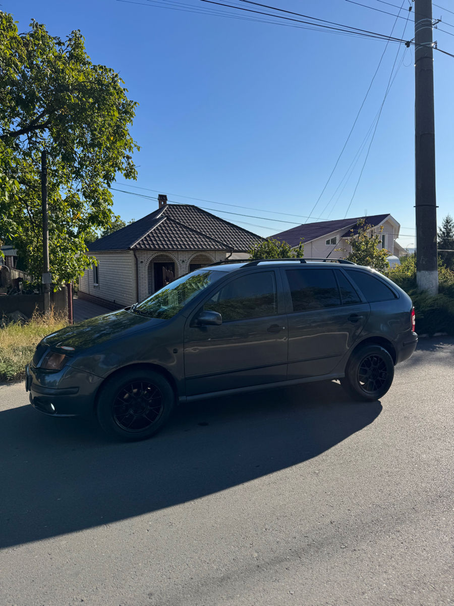 Skoda Fabia an. 2007 cu rulaj 250000 km, Diesel, 2700
