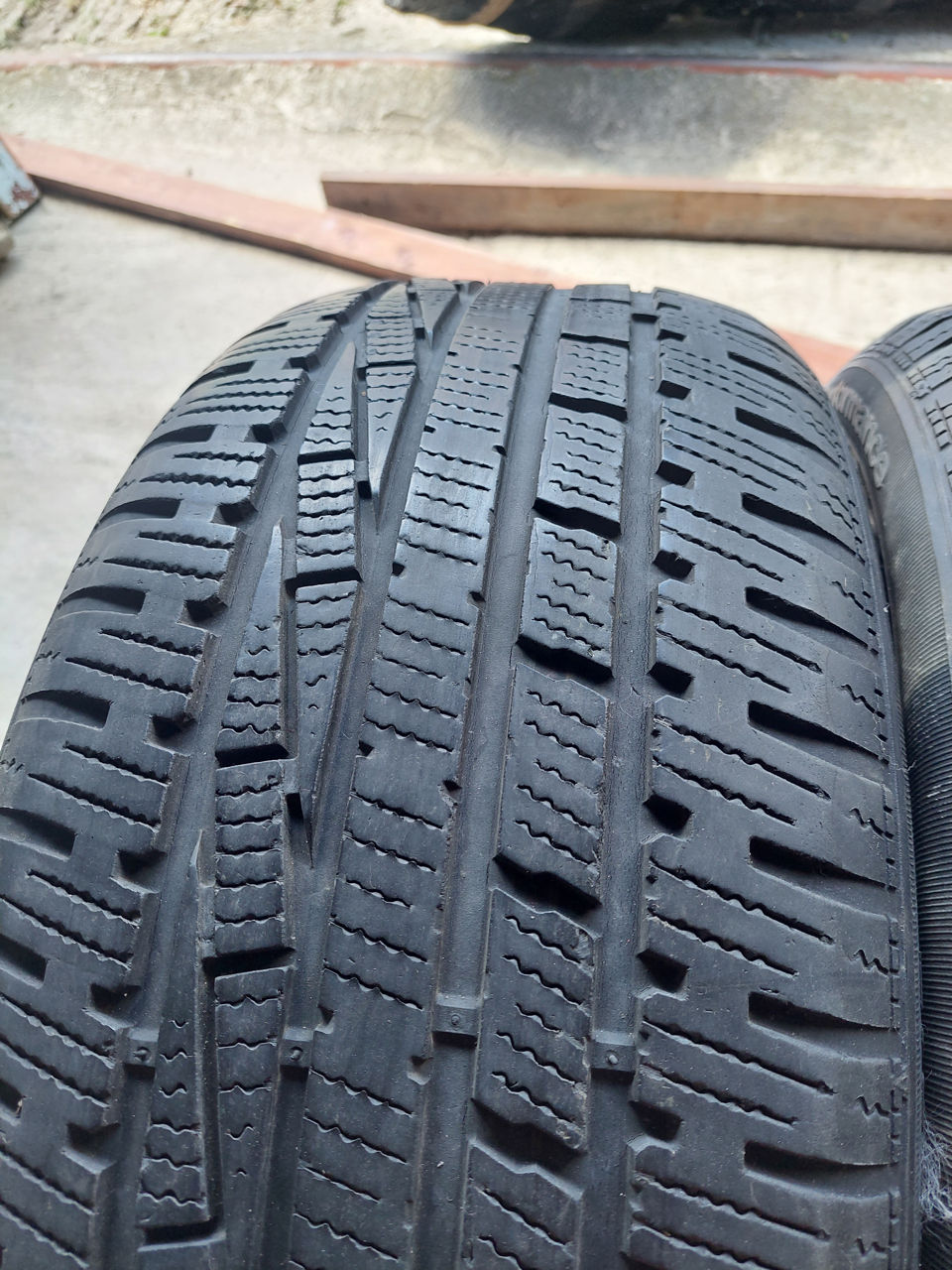 215 50 R17