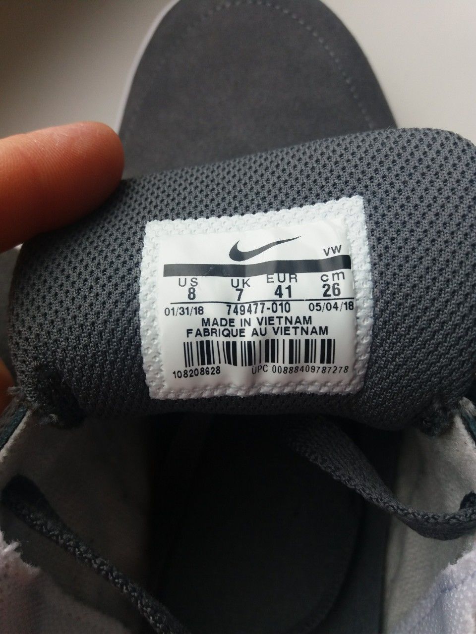 Adidasi noi de la nike originali, marimea 41, 26 cm