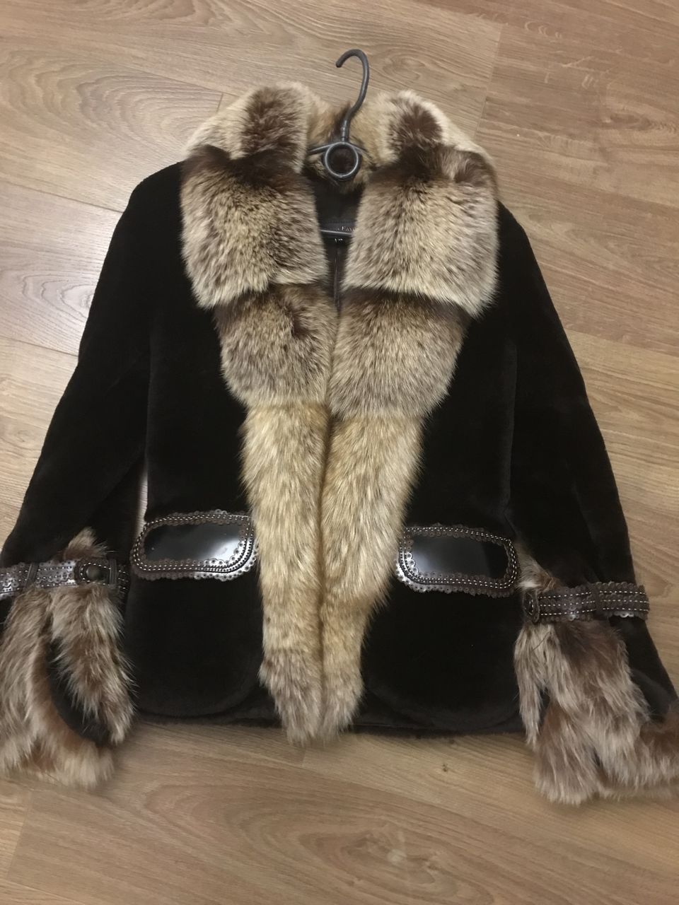 Натуральная женская шубка