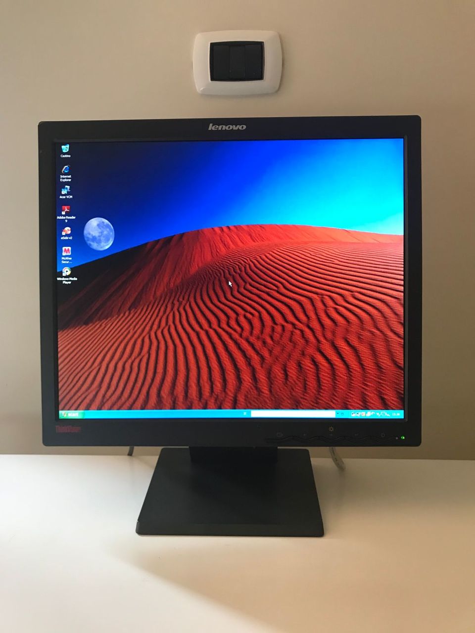 Lenovo 15/17 lcd monitor