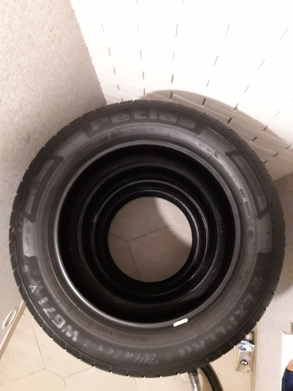 4 Anvelope de iarna 225/60/R17