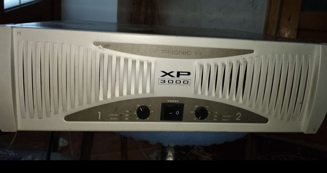 Phonic Xp 3000