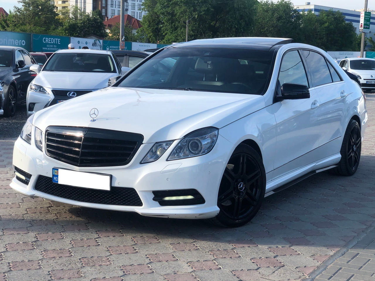 Mercedes E-Class 2012 г. с пробегом 200445 км, Бензин, 15199