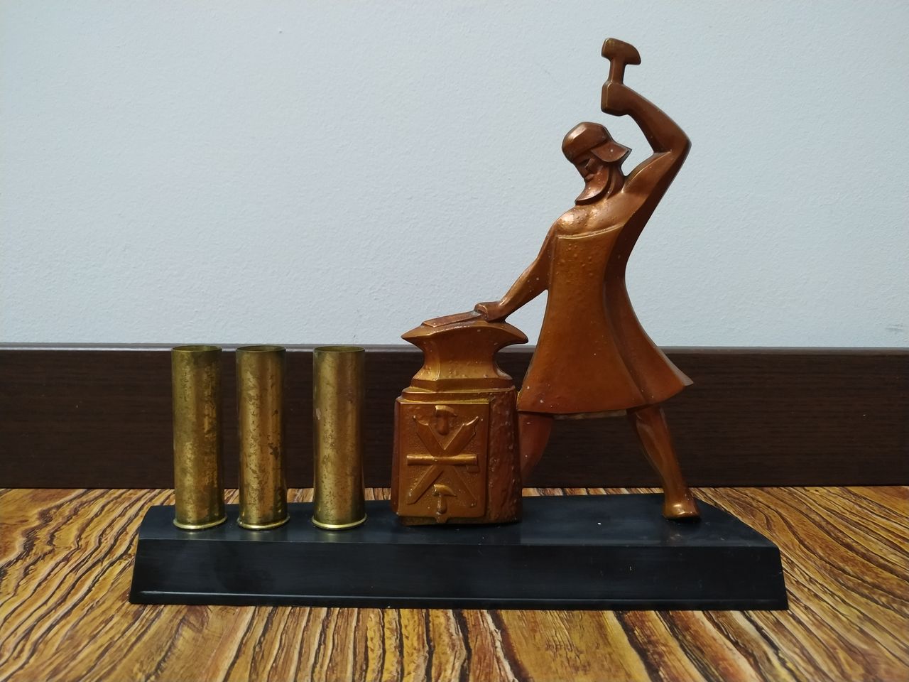 Кузнец. Левша. Тульский сувенир. Карандашница. СССР. Тяжёлый. Похож на ...