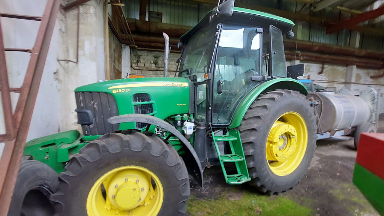 Tractor John Deere 6130D