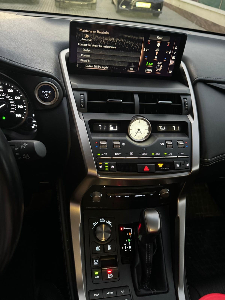 Lexus NX Series an. 2018 cu rulaj 105000 km, Hybrid, 31000