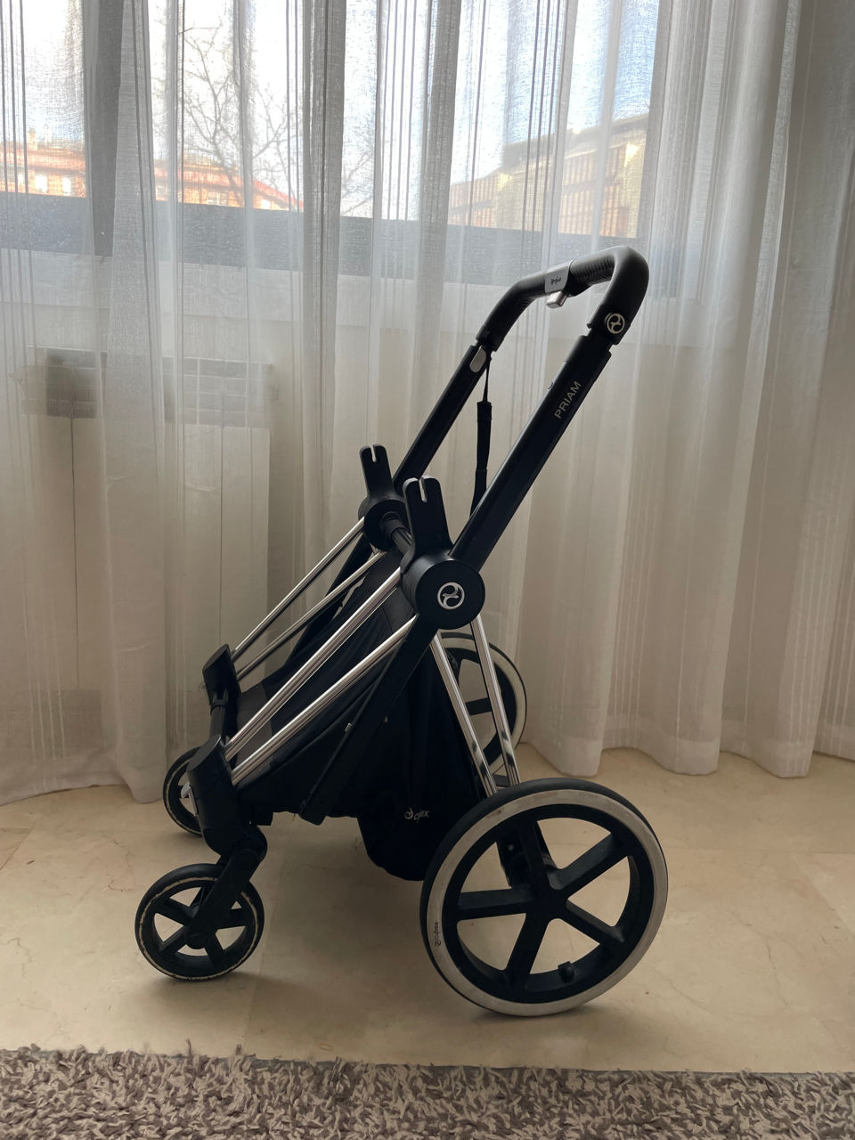 Vind urgent carucior cybex priam
