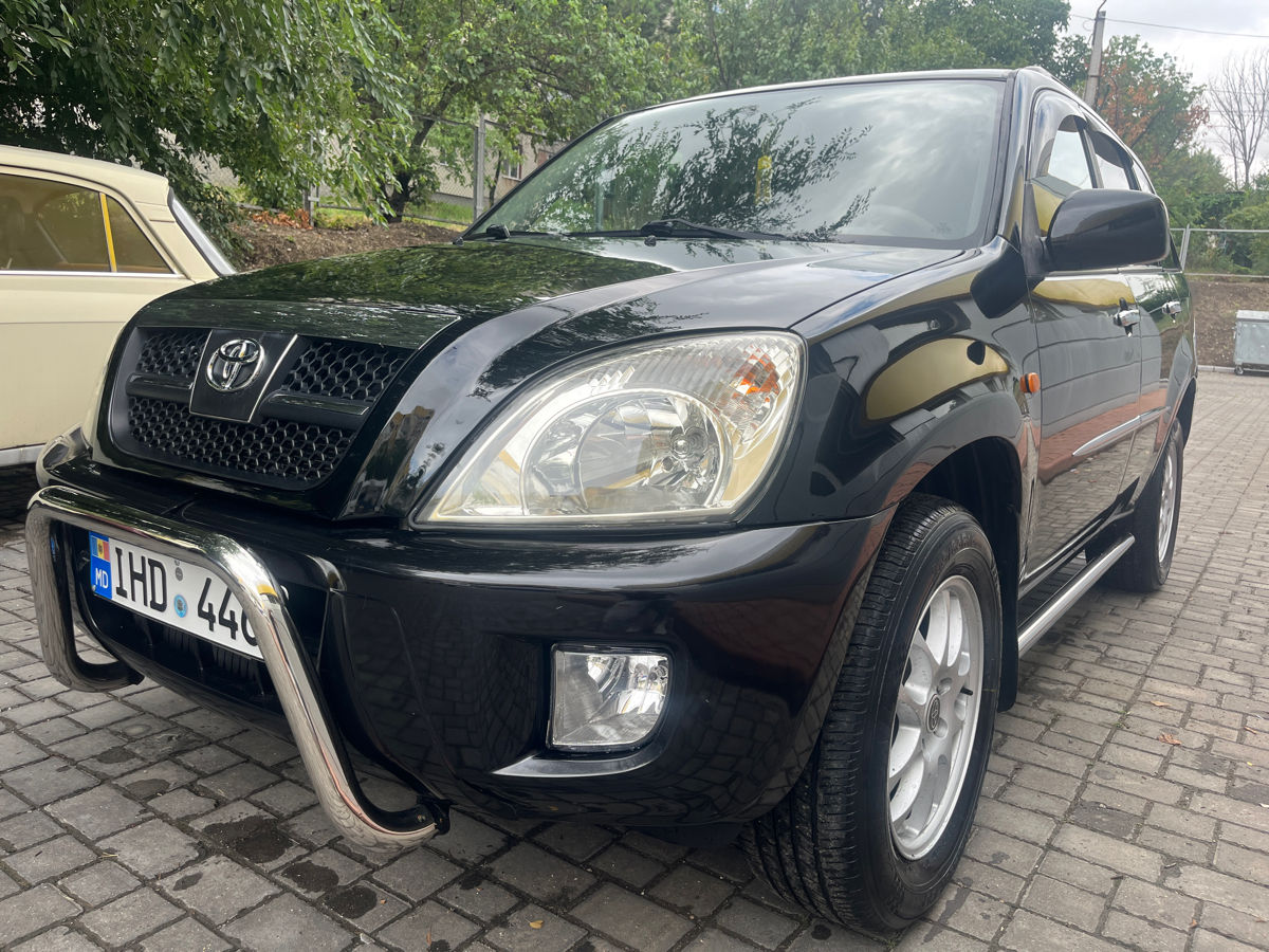 Toyota Rav 4 an. 2008 cu rulaj 127000 km, Benzină, 5200