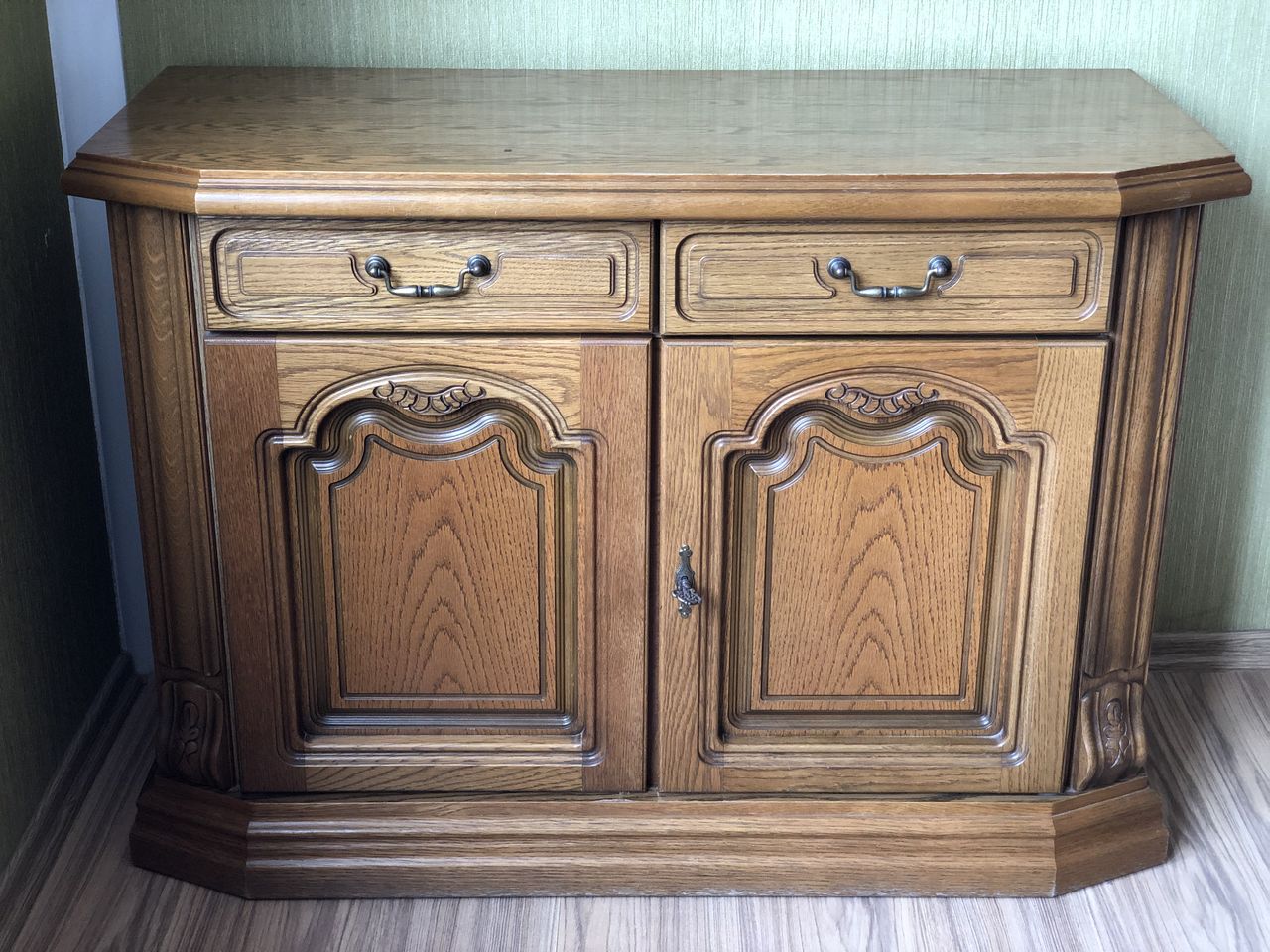 Комод из Германии. Натуральное дерево.