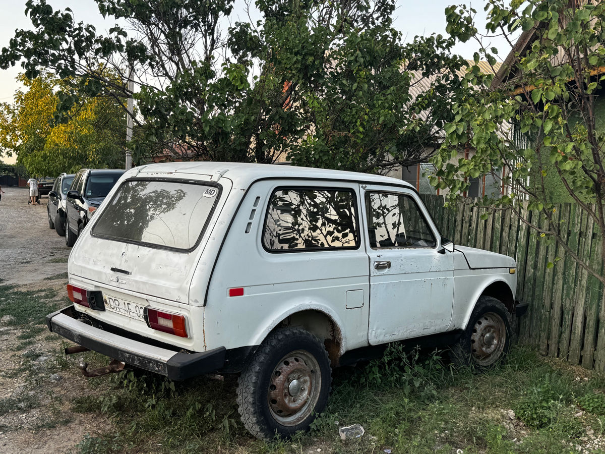 Lada / ВАЗ 2121 (4x4) an. 1989 cu rulaj 200000 km, Benzină, 950