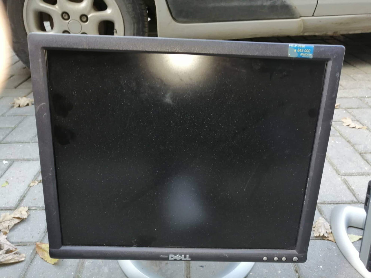Monitoare Dell 200 lei ambele