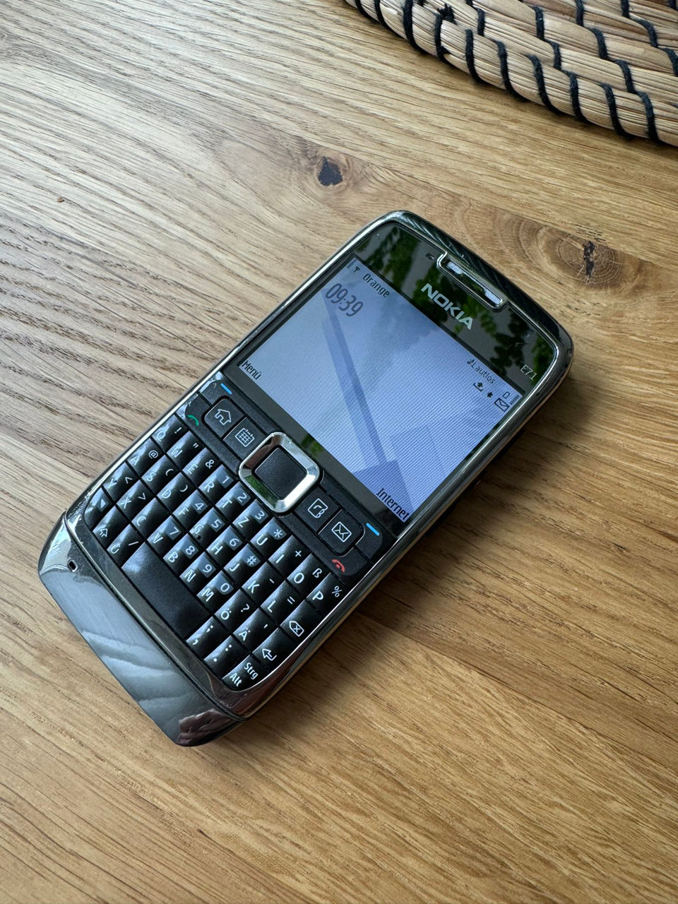 nokia E 71