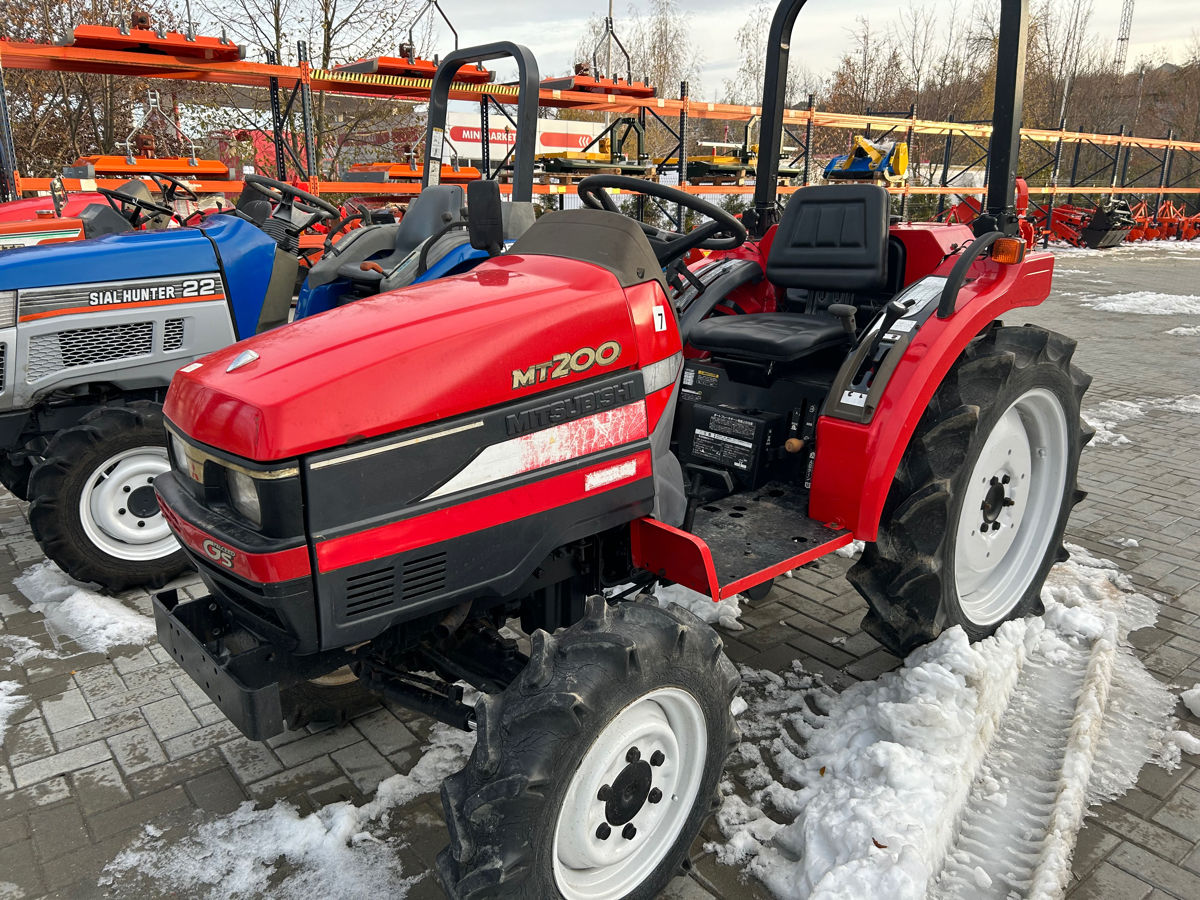 Tractoare Japoneze Noi și Sh