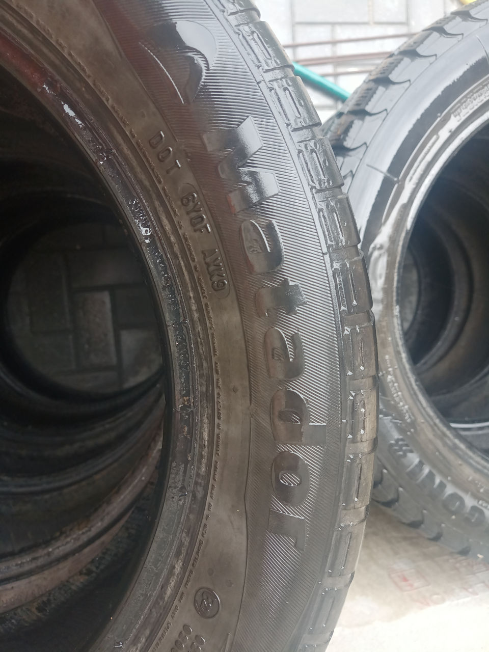 Pneuri la roți 205/55/16