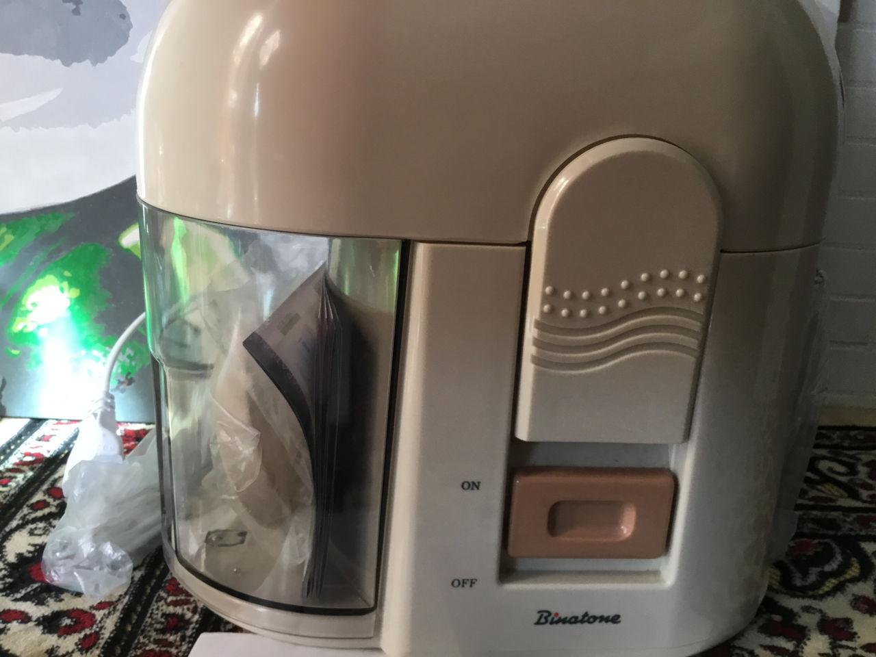 Соковыжималка Binatone JE -500