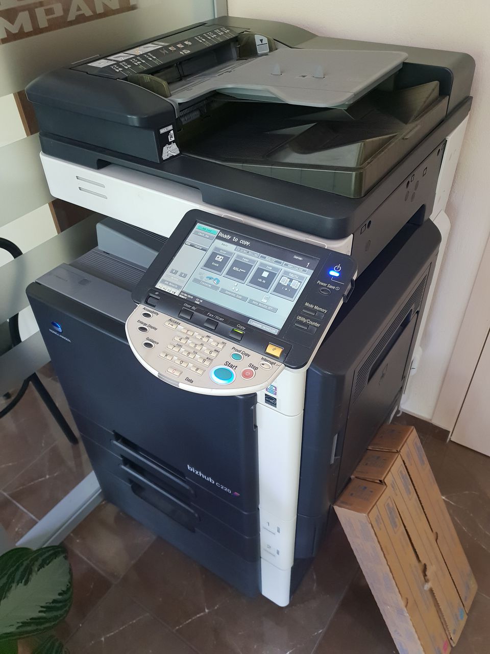 Konica Minolta bizhub C220