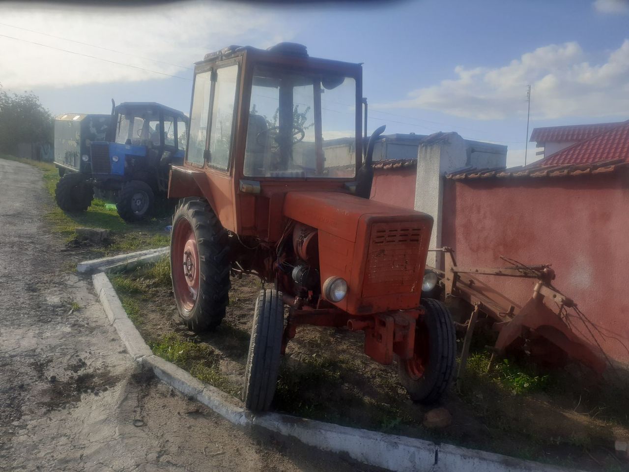 tractor T 25