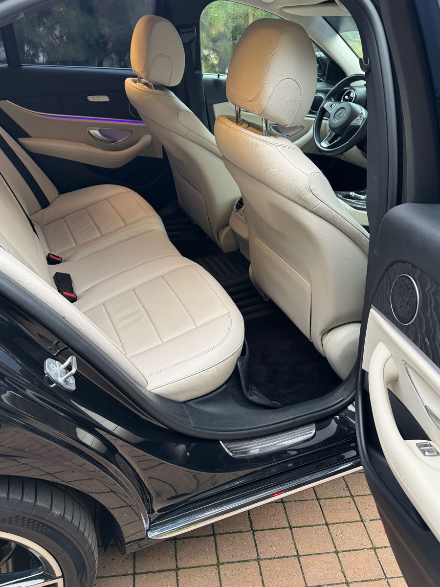 Mercedes E-Class 2017 г. с пробегом 48000 км, Дизель, 23750