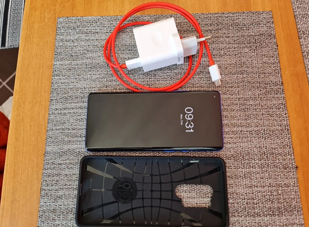 One plus 8 pro 12GB RAM, 256GB ROM stare 10/10