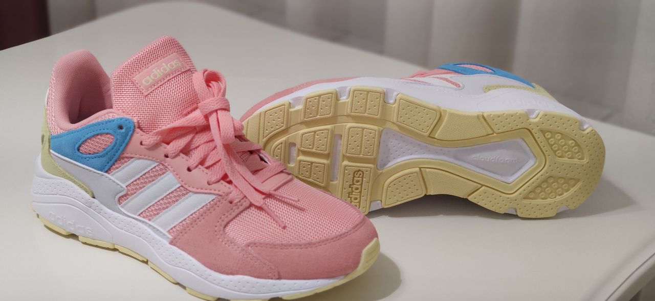 Кроссовки adidas 37,5