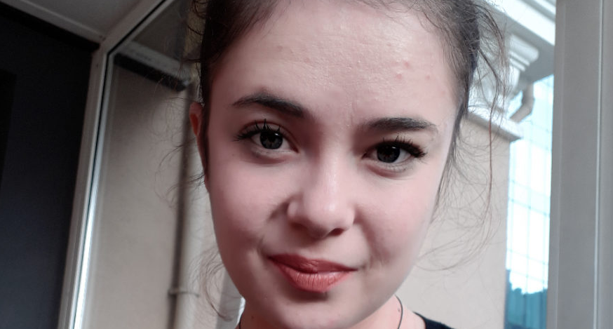 Caut de lucru in calitate de Chelnerita!