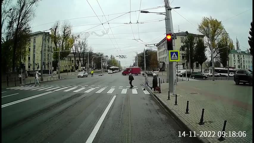 Play.md - Перекресток Штефан чел Маре у мед. института - дтп