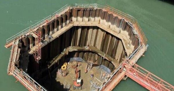 Cum este construit podul peste apă: Tehnica care stă în spatele reușitei