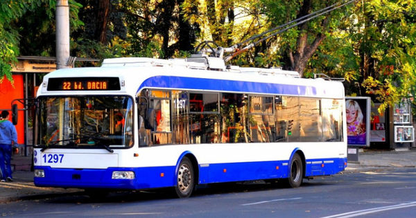 Cum va circula transportul public de Ziua Naţională a Vinului