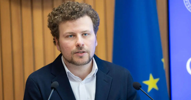 Перчун: Высшее образование в Молдове можно будет получить дистанционно