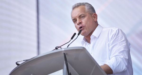Dezvăluire: Vlad Plahotniuc are pașaport cu numele Victor Novak