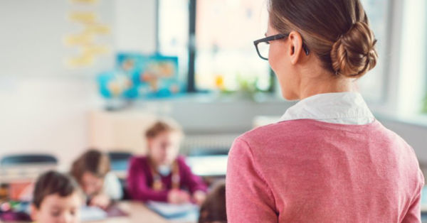 Criuleni: Povestea unei profesoare care și-a dedicat viața elevilor