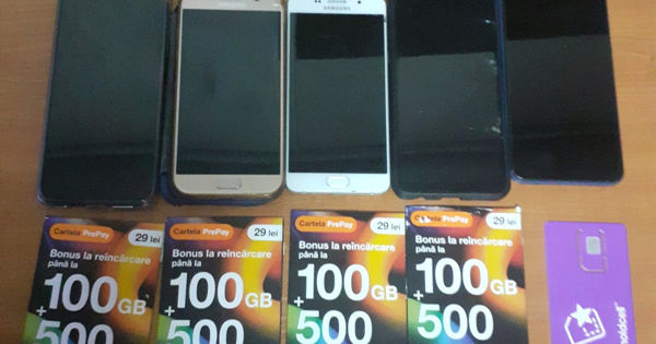 Vizitatorii Penitenciarului nr.2 au încercat să arunce telefoane mobile