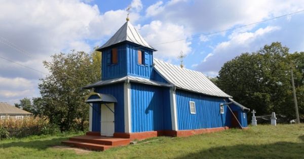 Biserica din lemn din satul Rotunda va fi restaurată după 30 de ani