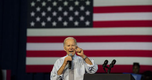 Joe Biden ţine un discurs despre rezultatele alegerilor de marţi Joe Biden ţine un discurs despre rezultatele alegerilor de marţi