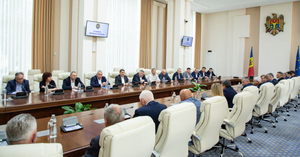 Recean, către președinții de raioane: Trebuie să aducem Europa acasă