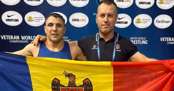 Dumitru Popov a devenit campion mondial la lupte greco-romane