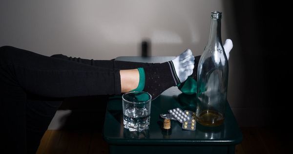 Alcoolul, interzis la vaccinul anti-COVID: Cum ar afecta sistemul imun