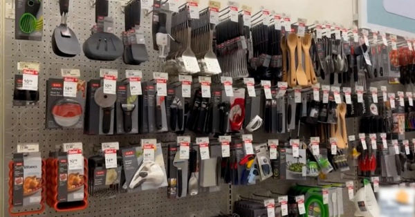 Ce substanță din jucării crește cu 300% riscul de deces prin cancer